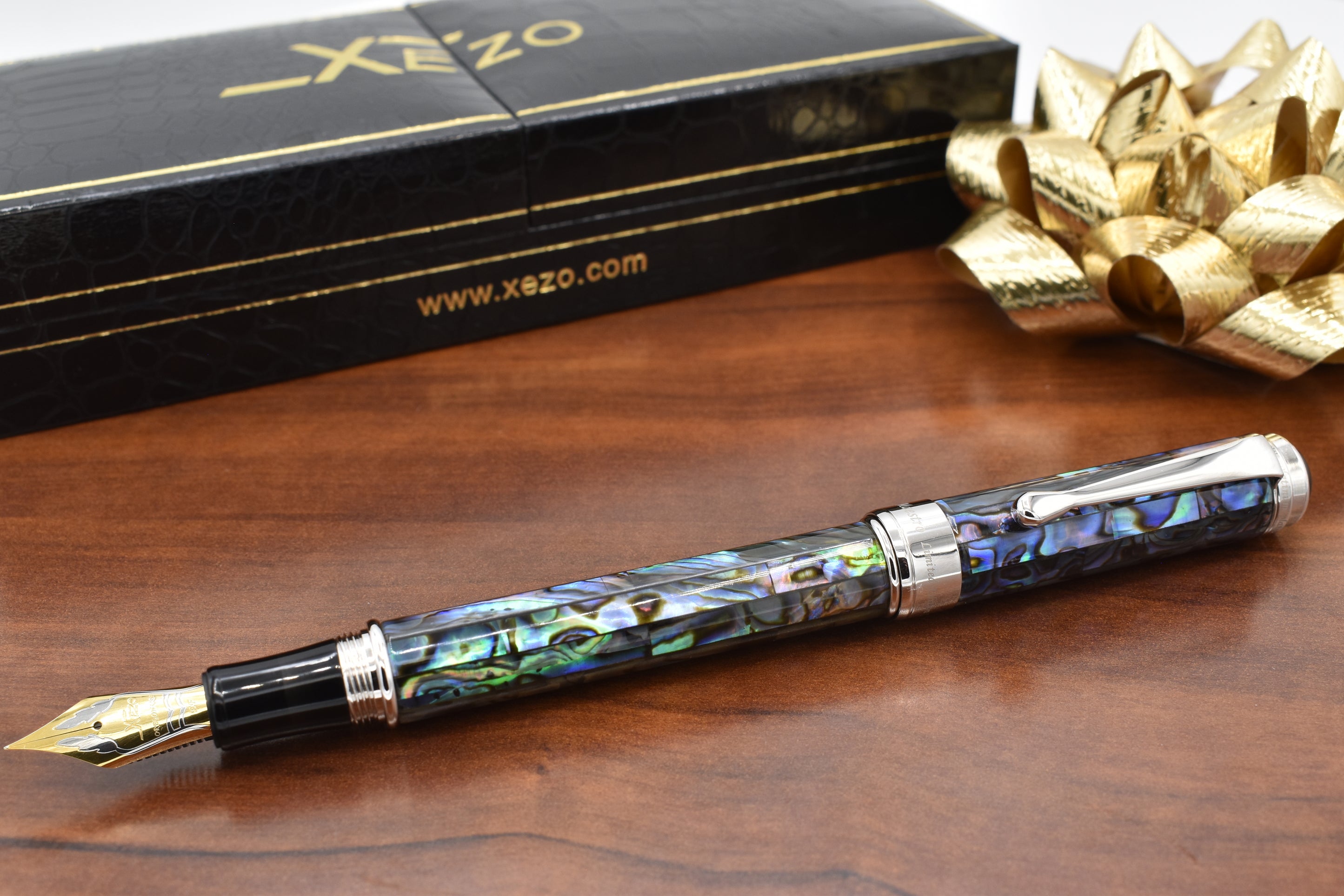 Xezo | Maestro Sea Shell FP-EF | Xezo Maestro® Paua Abalone Sea Shell Fountain Pen (Extra Fine Nib)